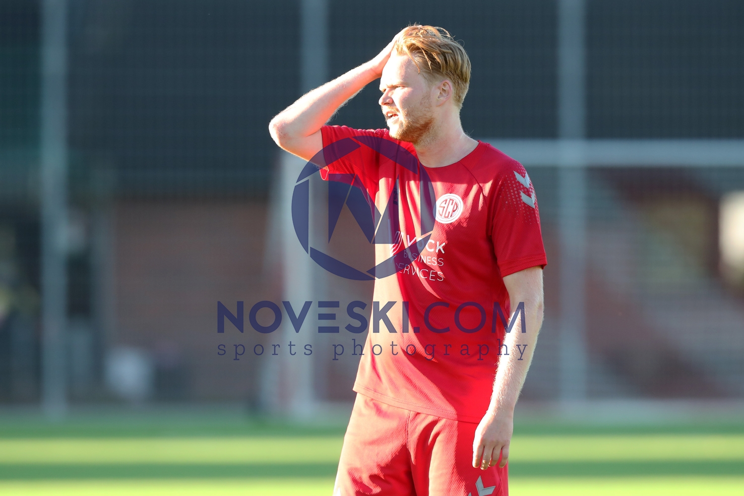 Redaktionen müssen einen Login anfordern, um Fotos erwerben zu können.