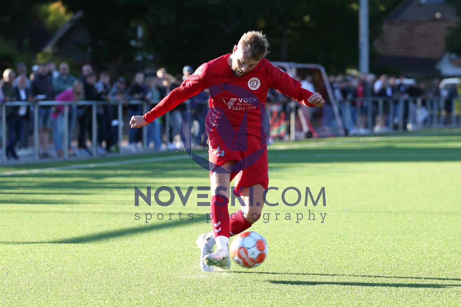 Redaktionen müssen einen Login anfordern, um Fotos erwerben zu können.